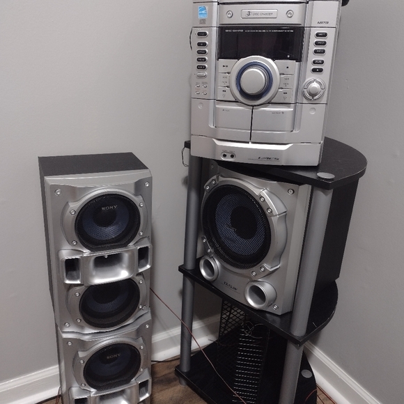 Sony | Party Supplies | Sony Mhcgx47 400w 3disc 2 Cassette 3speaker ...